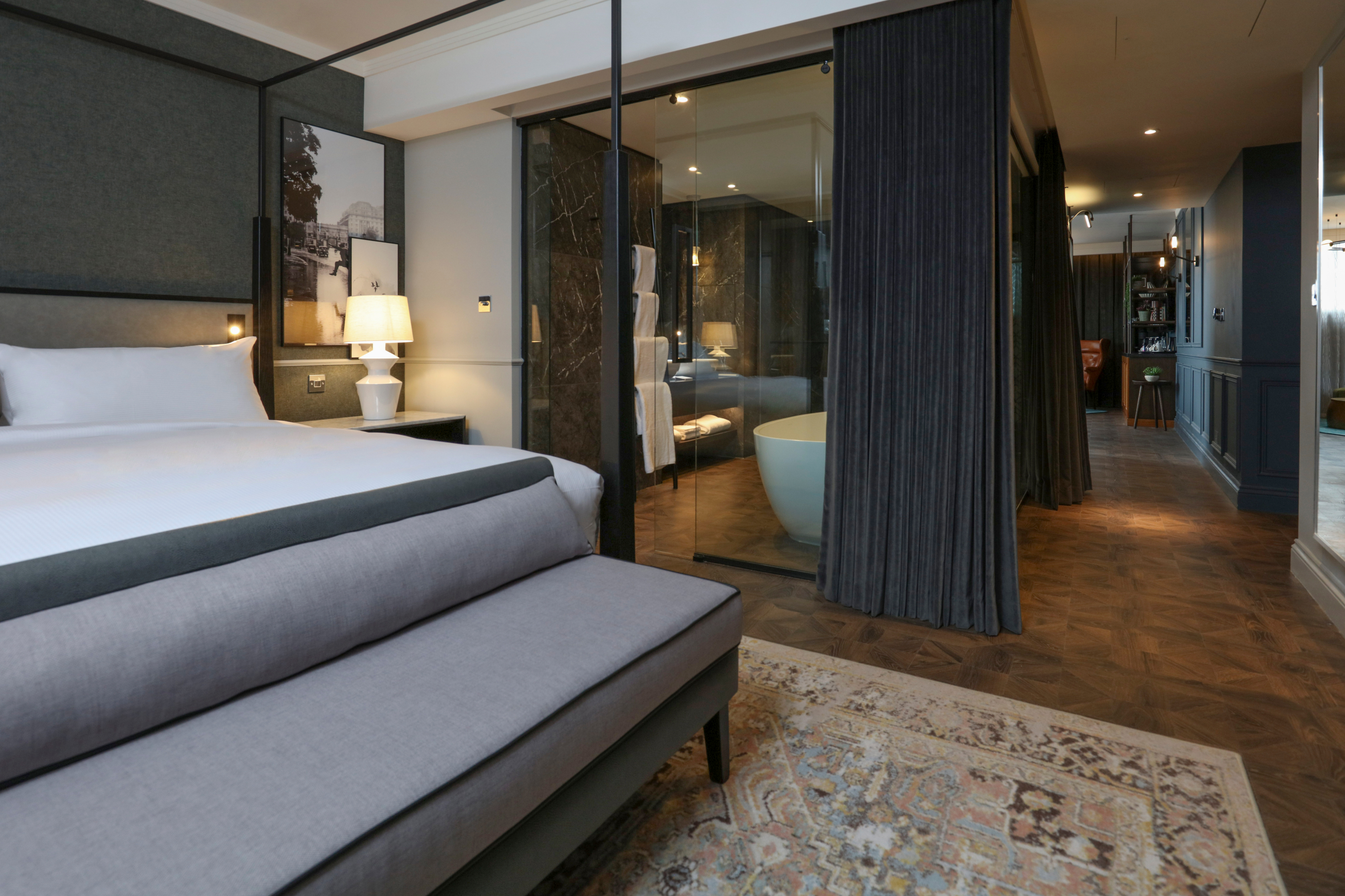 Hotel Rooms & Suites Leeds | The Queens Hotel, 4 Star
