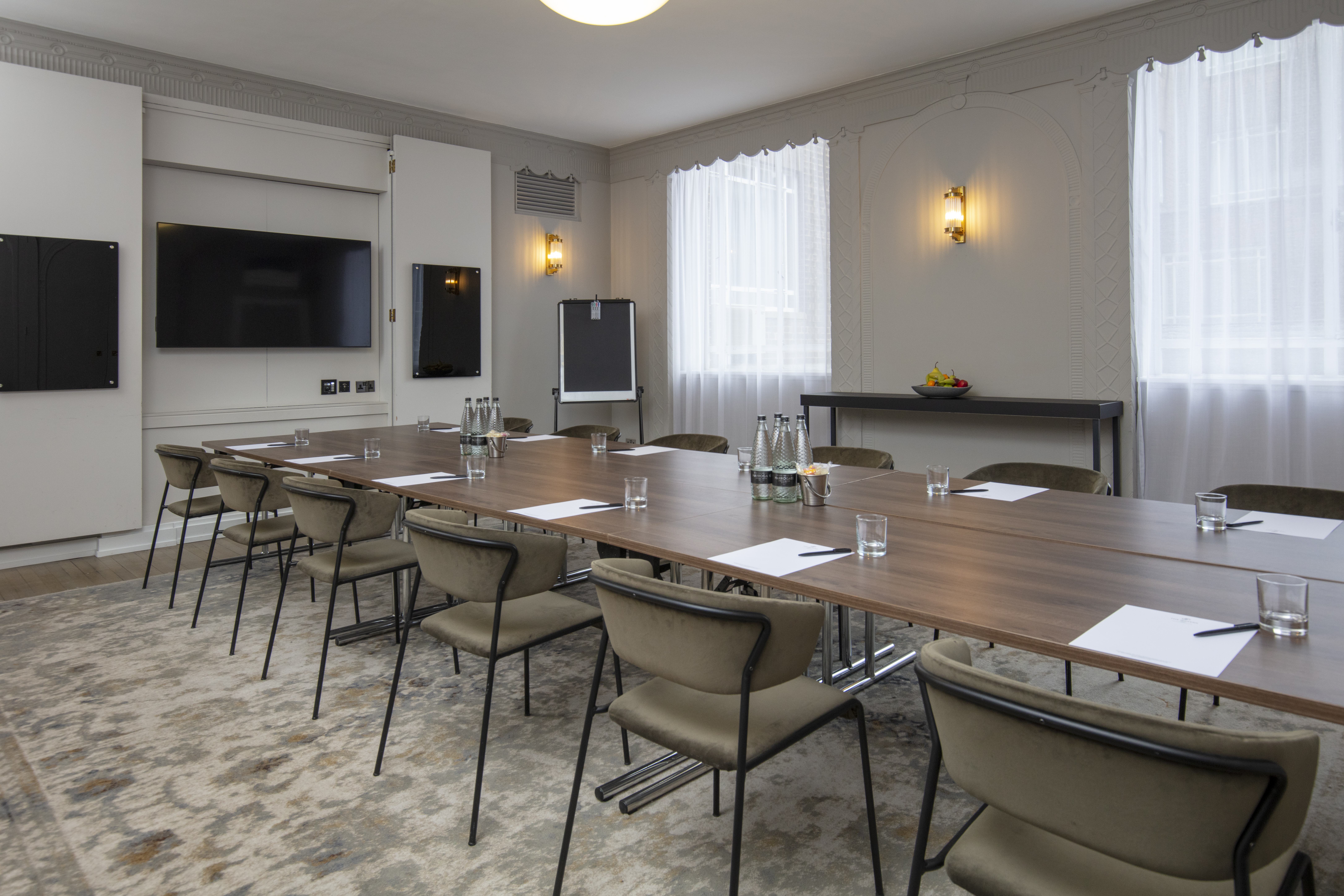 Rochester, Meeting Room in Leeds City Centre | The Queens