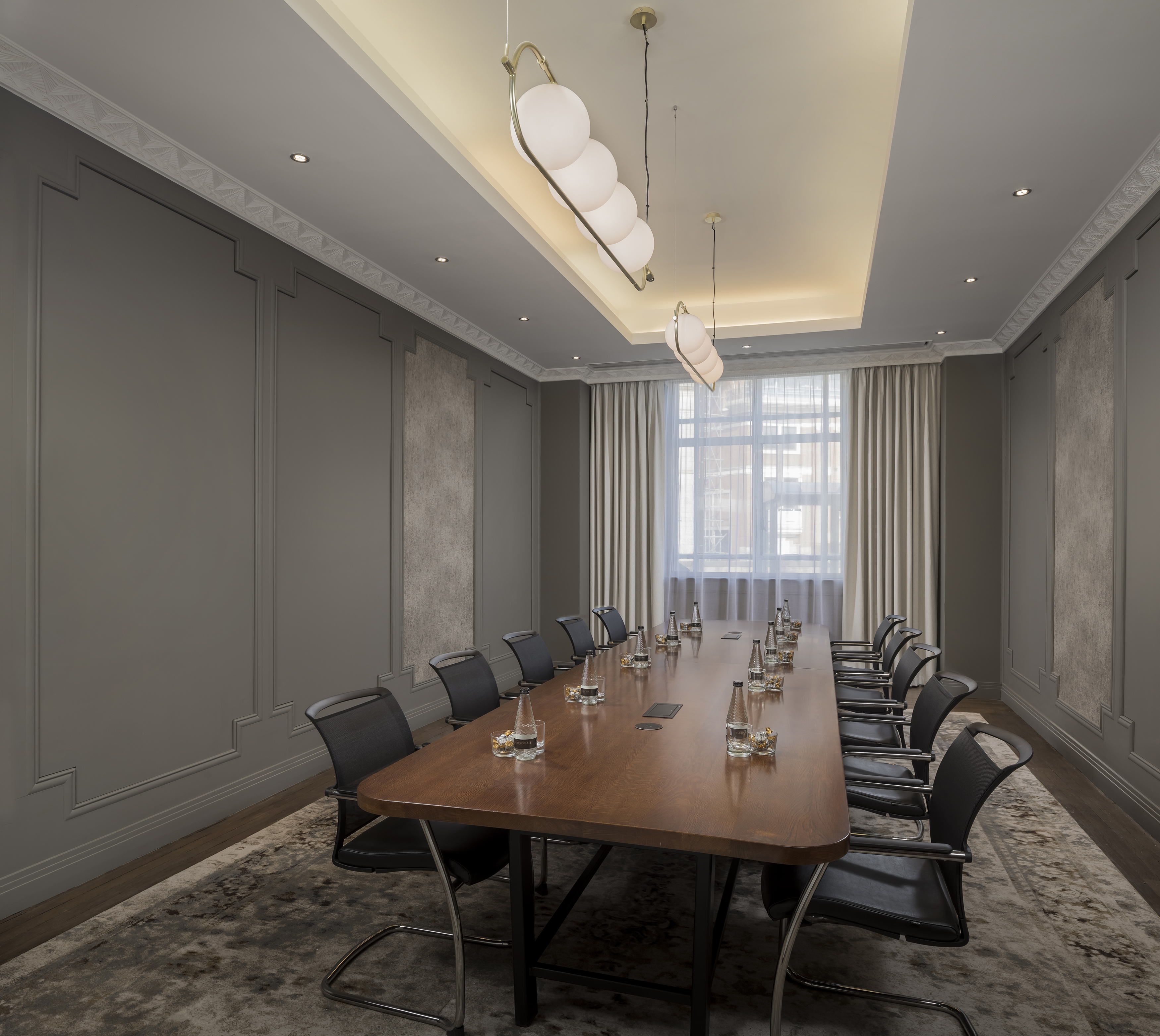 Linton, Luxury Meeting Room in Leeds City Centre | The Queens